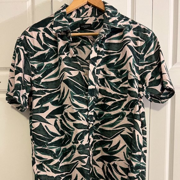 Club Monaco | Shirts | Club Monaco Shirt Green Tropical Leaves Slim Fit ...